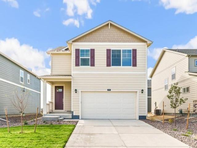 1028 Alpine St, Lochbuie, CO 80603