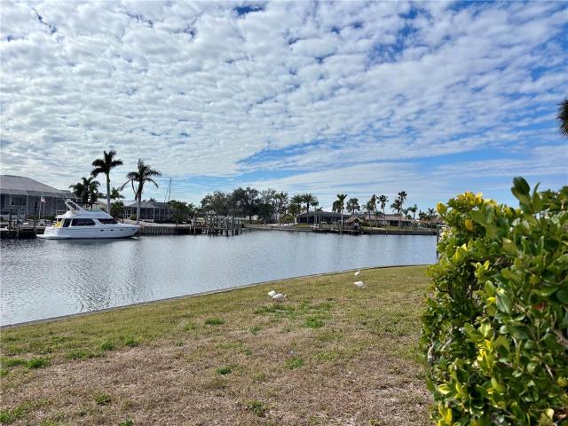 1028 Apollo Beach Blvd, Unit 11, Apollo Beach, FL 33572 | MLS #TB8336