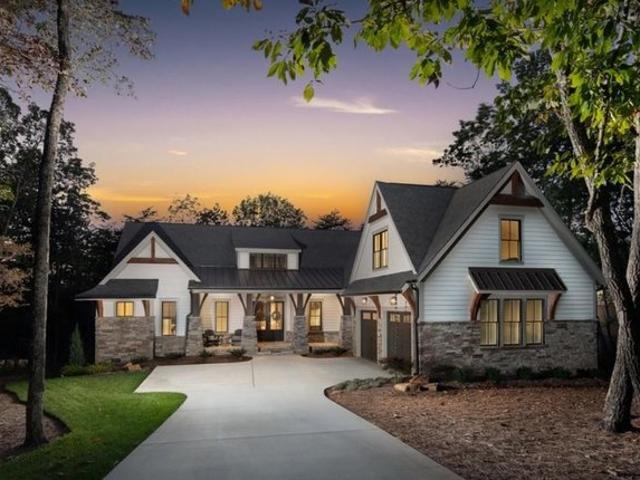 1028 Bear Paw Rdg, Dahlonega, GA 30533