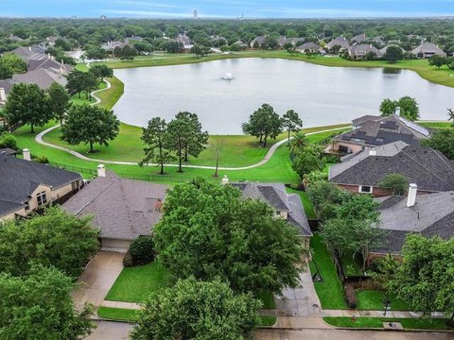 1028 Broad Bay Ln, League City, TX 77573