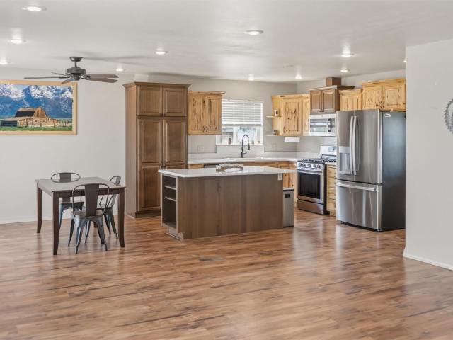 1028 Granlund Rd