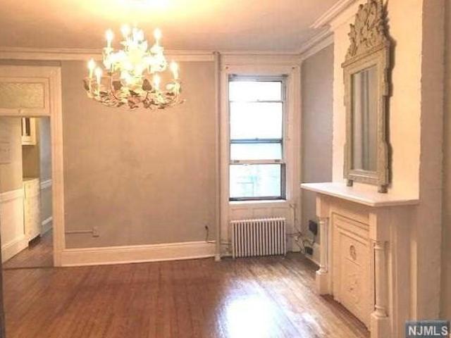 1028 Hudson St #6 Hoboken, NJ 07030