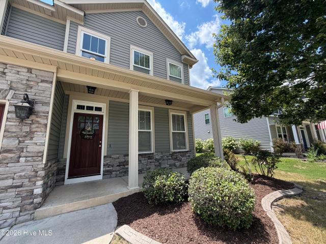 1028 Lancaster Way