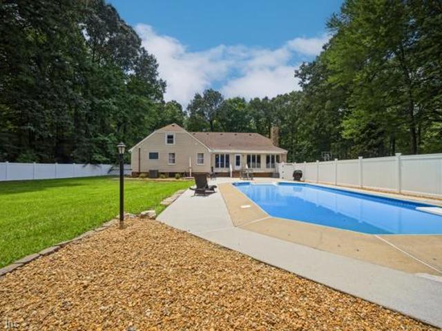 1028 Pleasant Ridge DR