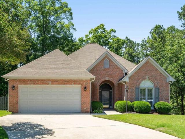 1028 Riverchase Cv, Hoover, AL 35244