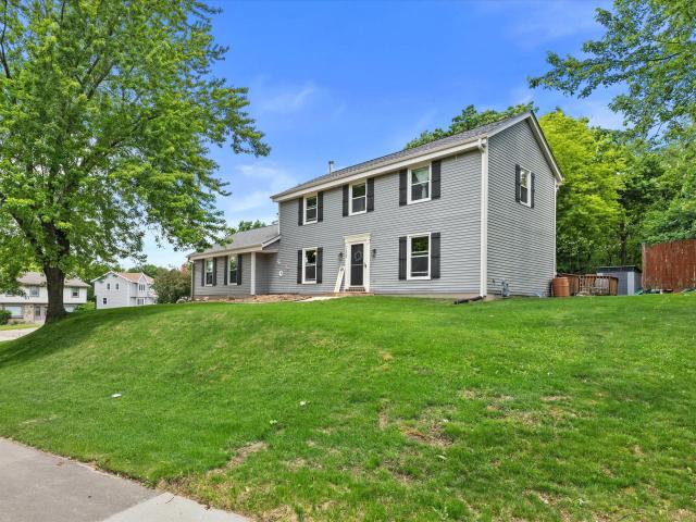 1028 S Imperial Dr