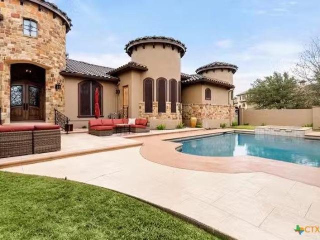 1028 Spanish Trail, New Braunfels, TX 78132 MLS 549359