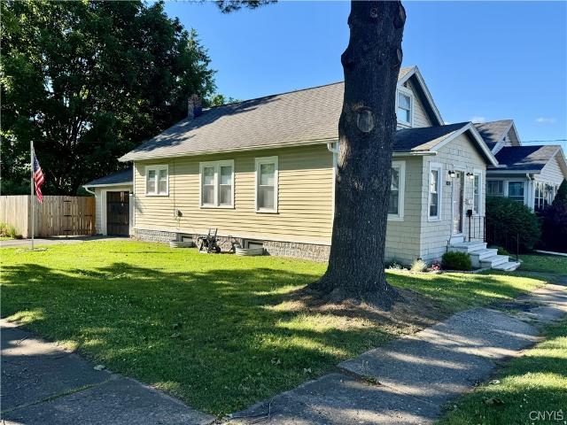 1028 Tabor Place