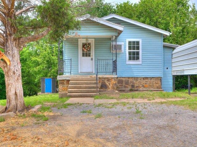 1028 Valley Dr, Sand Springs, OK 74063