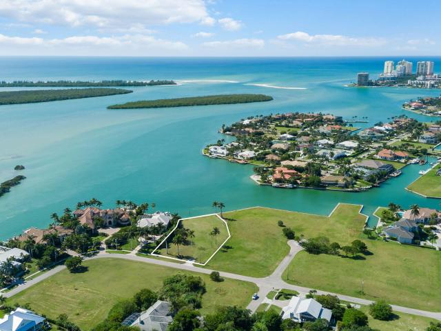 1028 W Inlet Dr, Marco Island, FL 34145 | MLS #2252