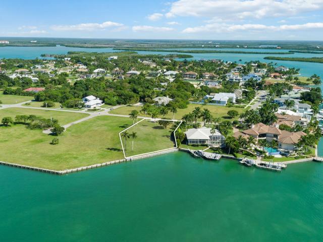 1028 W Inlet Drive, Marco Island, US, FL