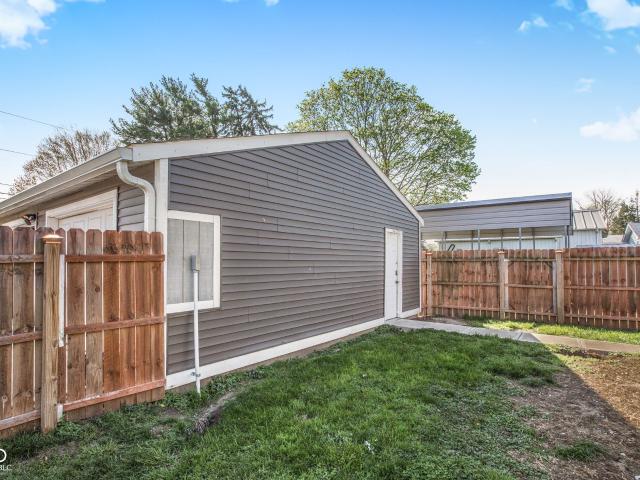 1028 Walnut St, Lapel, IN 46051 | MLS #22094