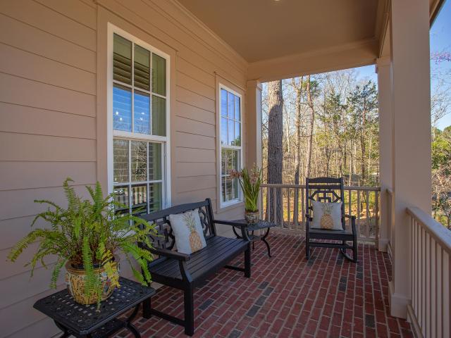 1028 Whitehall Circle