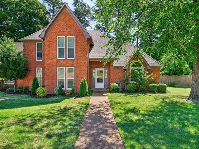 1028 Winleaf Dr, Collierville, TN 38017