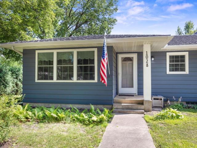1028 13th St E, Glencoe, MN 55336 | MLS #7020 | Compass