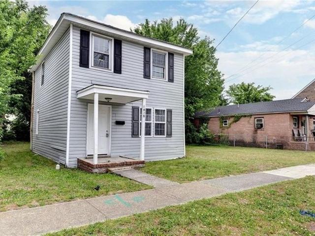 1028 37th St, Newport News, VA 23607