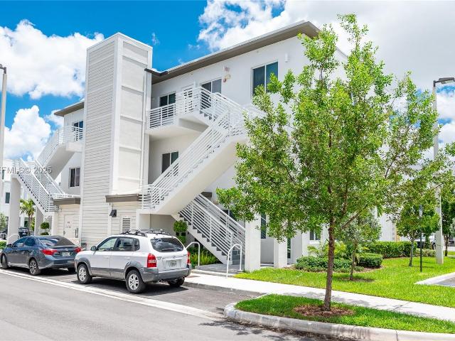 10290 NW 64th Ter, Unit 103, Doral, FL 33178 | MLS #A11918 | Compass