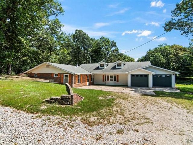 10292 Old Litchfield Trl, Litchfield, IL 62056