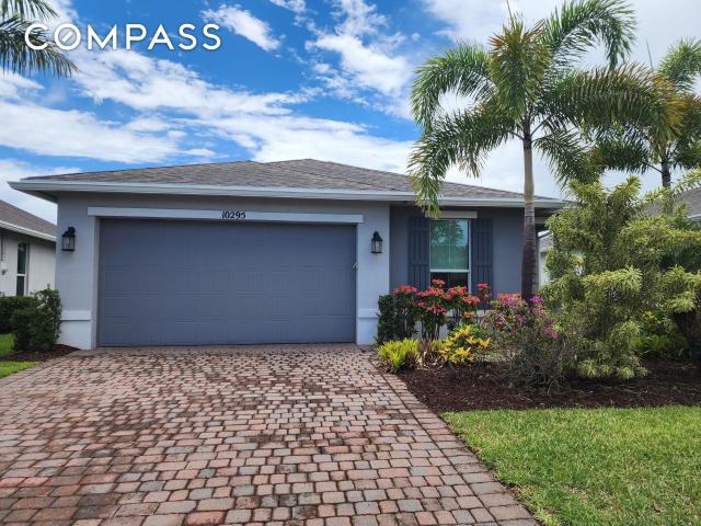 10295 SW Indian Lilac Trail, Port St. Lucie, FL