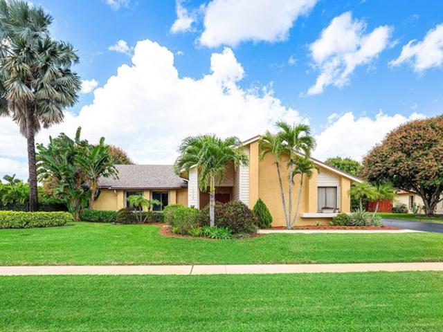 10299 th Ct S, Boca Raton, FL 33498
