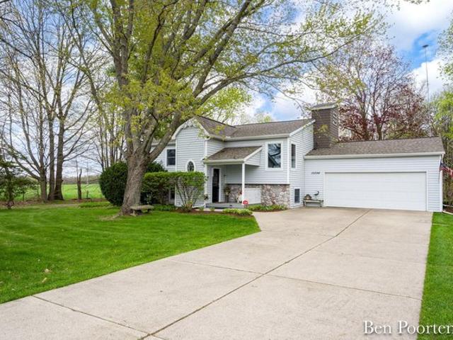 10299 Fisk Rd, Belding, MI 48809