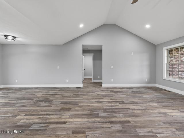10299 Smiths Grove Scottsville Rd