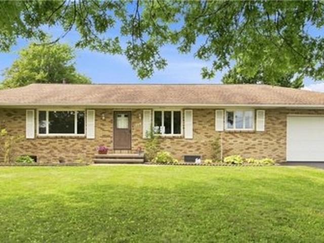 1029 Manitou Rd, Hilton, NY 14468