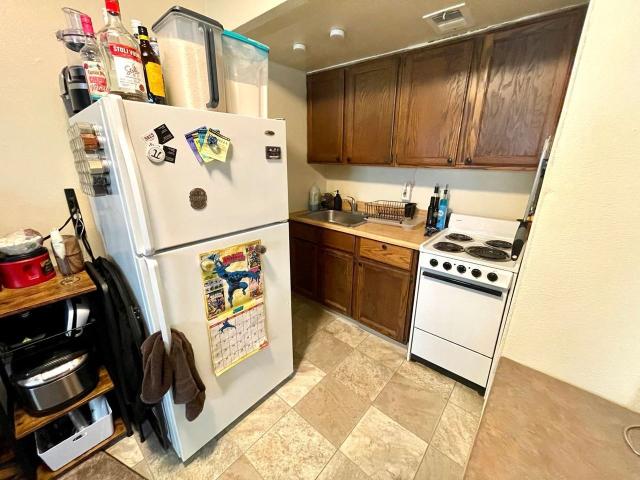 1029 E Knapp St 1 Bedroom Apartment for Rent at 1029 E Knapp St, Milwaukee, WI 53202 Yankee Hill