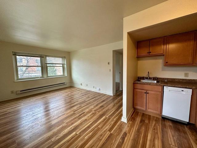 1029 E Knapp St 1 Bedroom Apartment for Rent at 1029 E Knapp St, Milwaukee, WI 53202 Yankee Hill