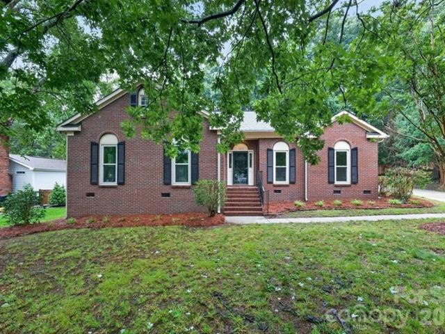 1029 Fairway Ridge Rd NW, Concord, NC 28027