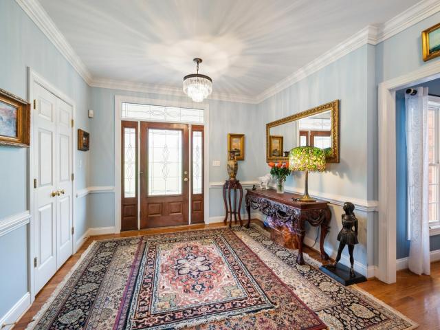 1029 Ivy Point Court
