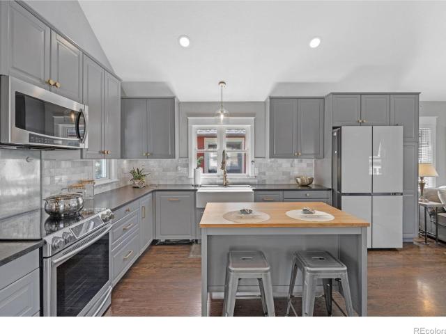 1029 Katy Lane