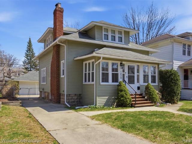 1029 Longfellow Avenue