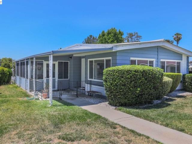 1029 Peralta Rd, Concord, CA 94520