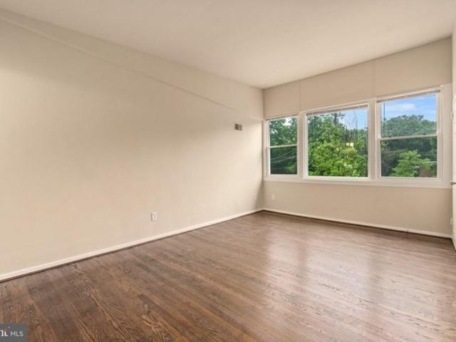 1029 Quebec Total Units Ter Unit 8, Silver Spring, MD 20903