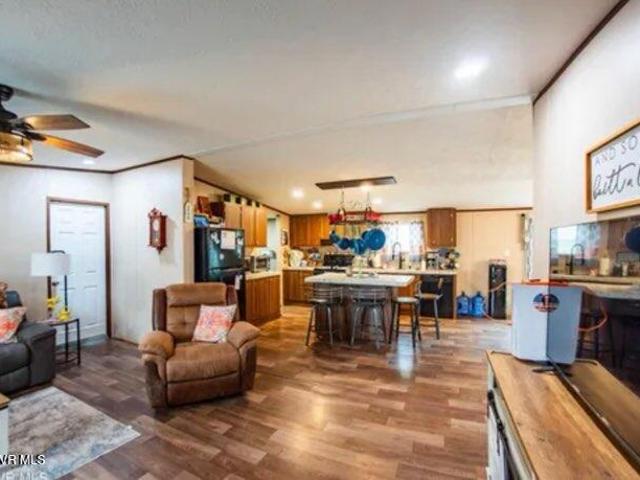 1029 Red Bud Lane