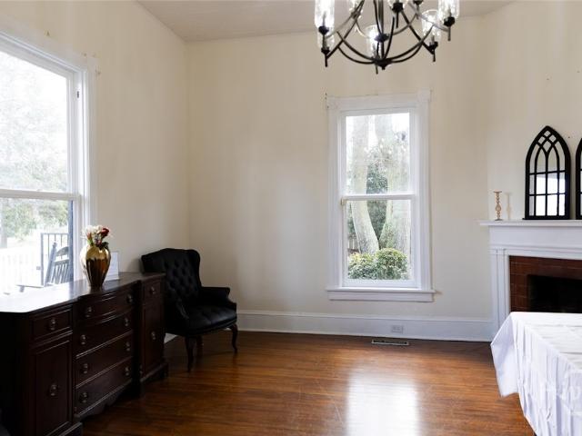 1029 S Elm Street