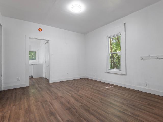 1029 Woodlawn Avenue