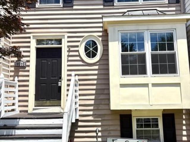 10203 Calypso Dr, Manassas, VA 20110