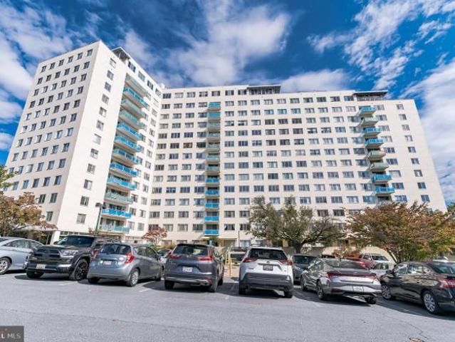 10201 Grosvenor Pl #1103 Rockville, MD 20852