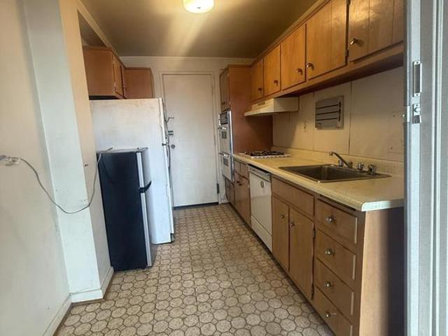 10201 Grosvenor Place # 1117