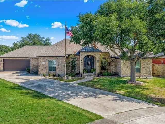 10201 Maple Leaf Dr, Corpus Christi, TX 78410