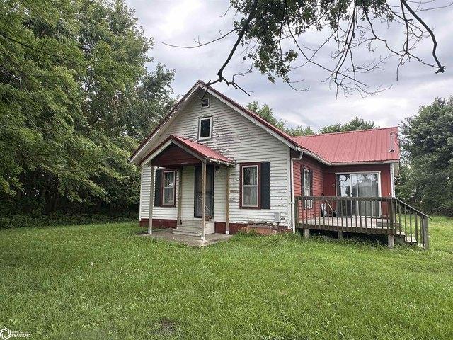 10202 th Ave, Melrose, IA 52569