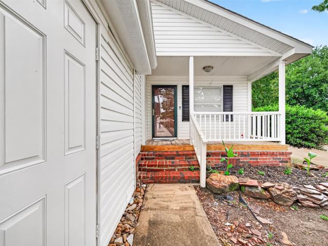 10202 Berrybriar Lane