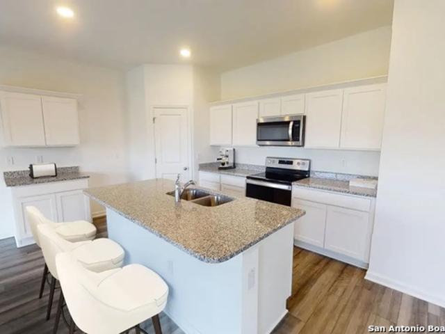 10202 Galineer Glen
