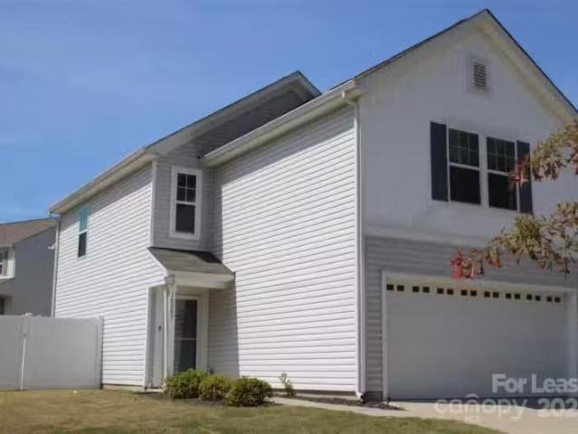 10207 Holly Park Drive, Charlotte, NC 28214