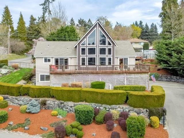 10207 Melody Ln SW, Lakewood, WA 98498
