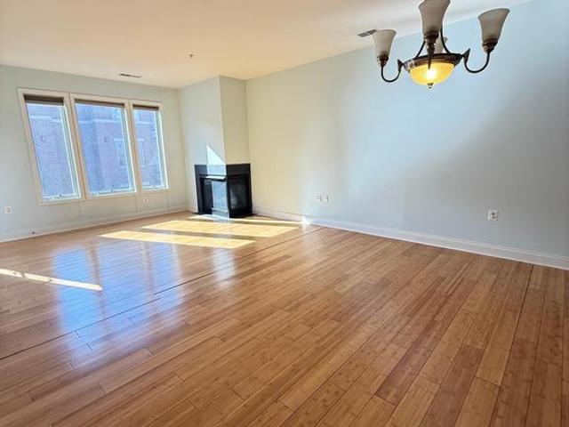 10205 Wincopin Circle # 302