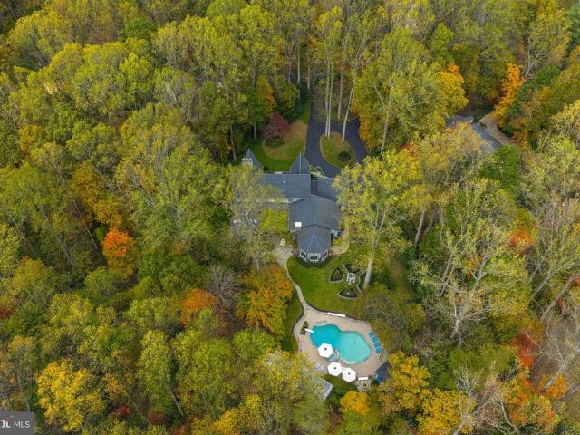 10205 Cedar Pond Drive