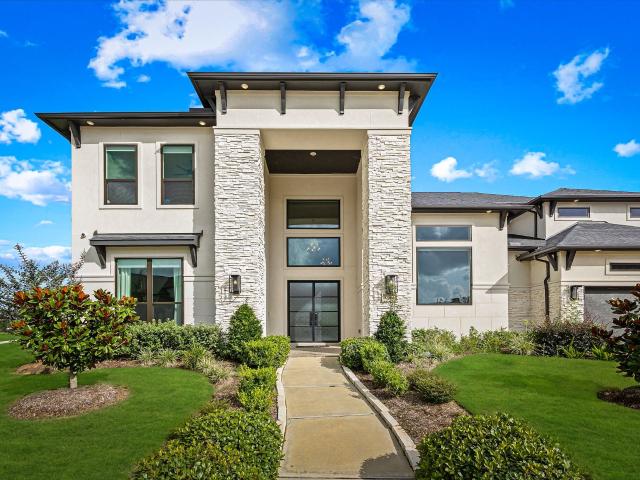 10206 Regatta Shore Drive